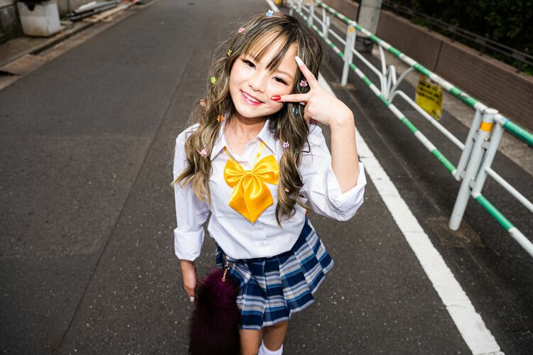 りゅあ(小学生ギャル)の本名＆父親/母親/兄弟など家族！彼氏ちゅけとの交際・りりり三姉妹・身長やすっぴんもまとめ